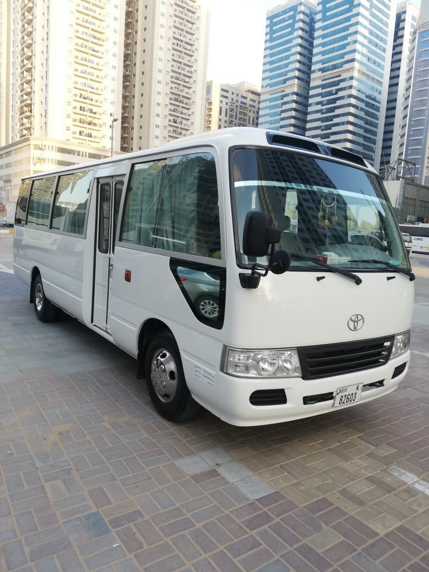 26 Seater Coaster Minibus Rental Dubai For City Sightseeing